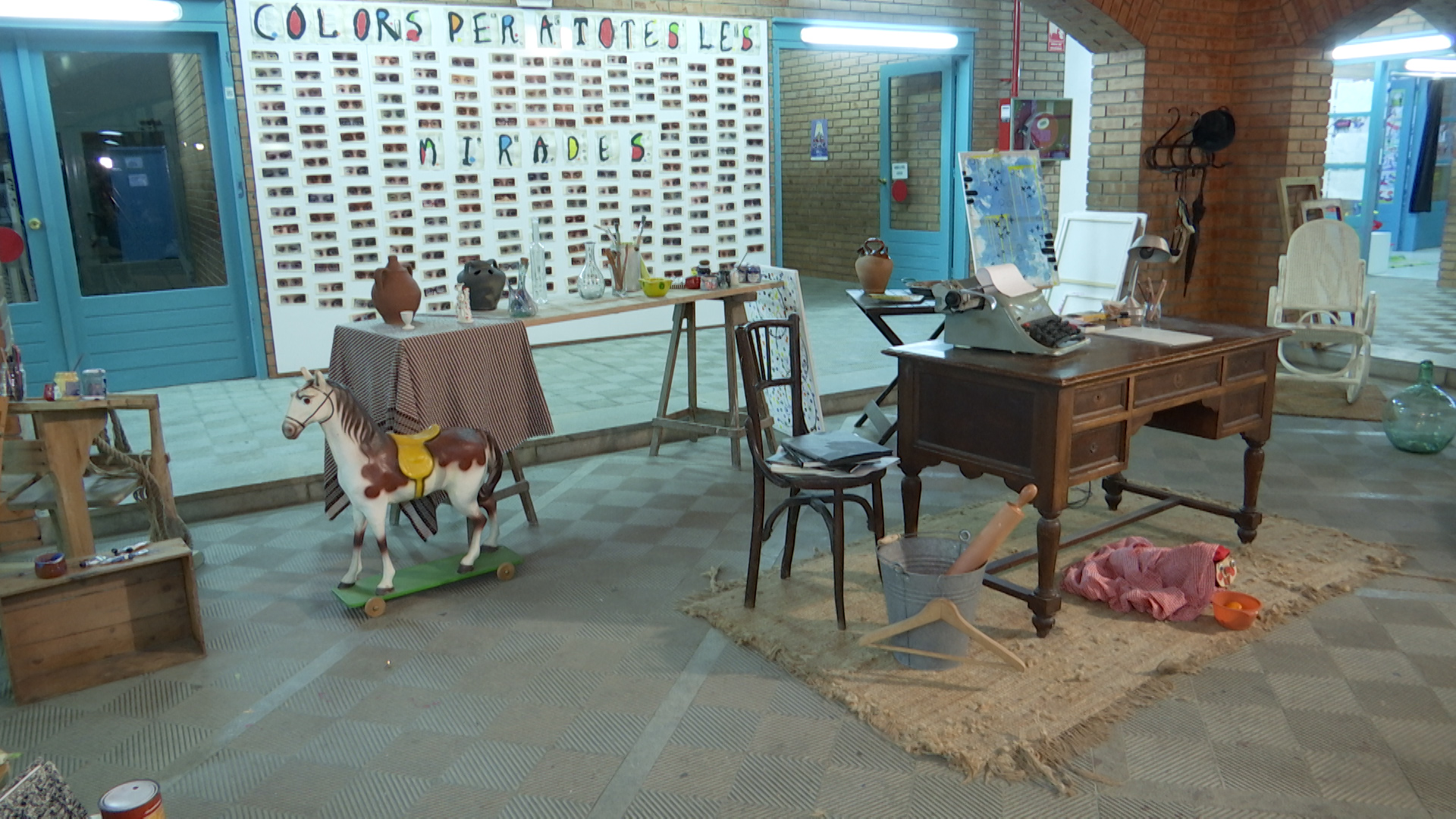 Els infants de l’escola Pau Sans exposen les seves fotografies sobre la ...